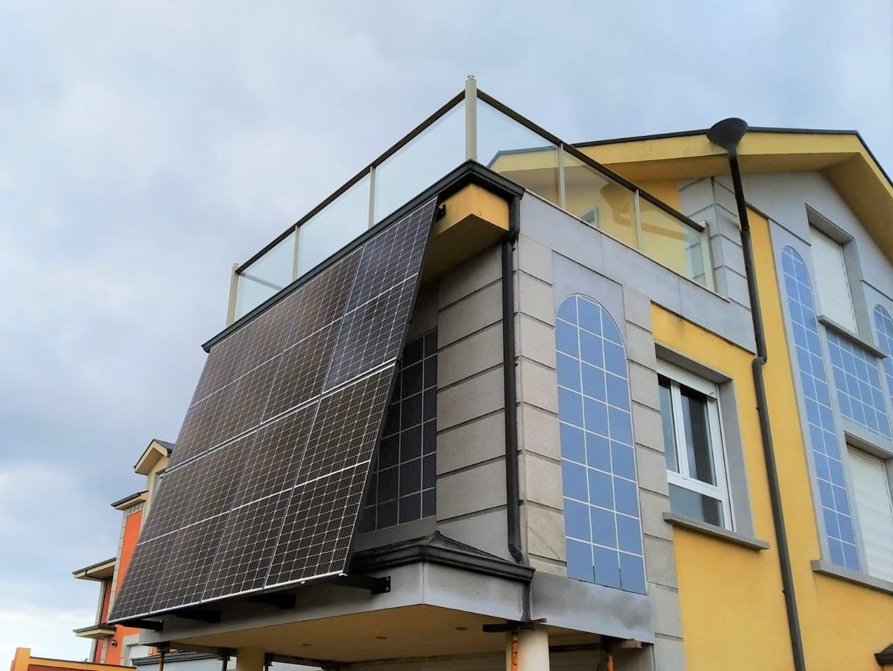 Casos de éxito en instalación de paneles solares – EFIGALIA
